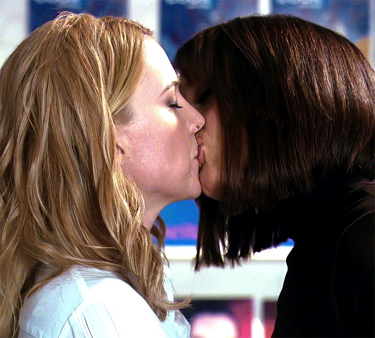 bette & tina on Twitter: "their first kiss