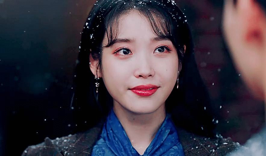 호텔델루나 #아이유 #IU #장만월 #이지은 요청💜 한 여름의 크리스마스 https://t.co/7JqaJoqAod https://t.co/Vpa9ob3P9F #아이유 ...