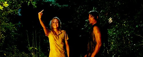Beth And Daryl Walking Dead Middle Finger