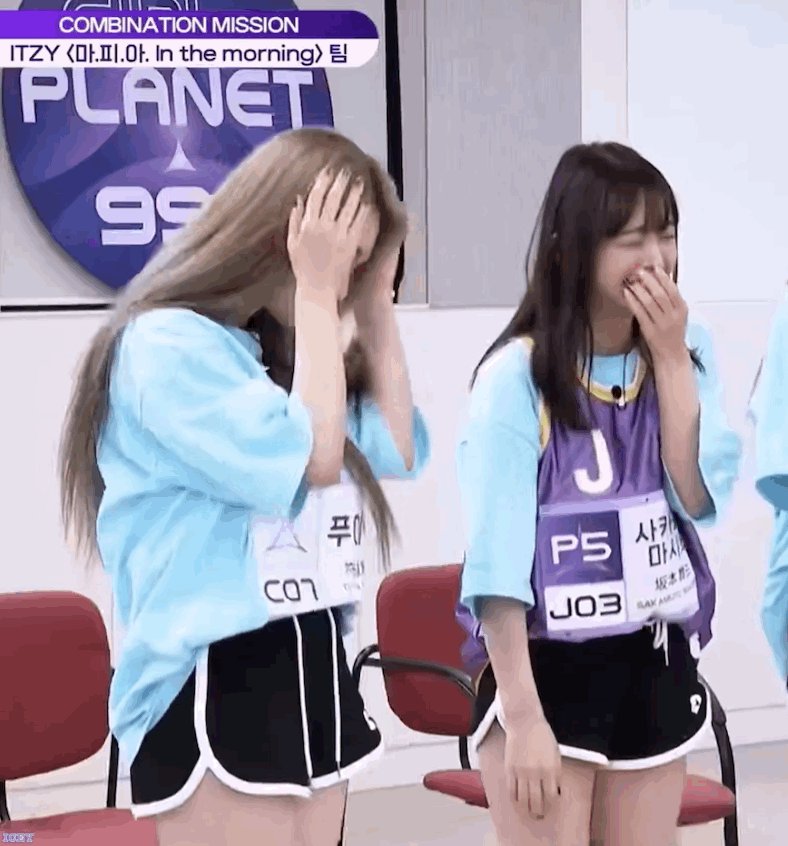 🐱 on Twitter: "yaning with mashiro 🤍 https://t.co/95DA4loKkL" / Twitter