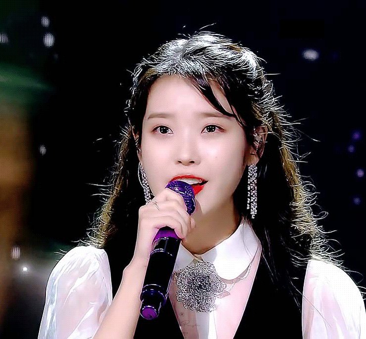 아이유의 좋은날 아이유 Iu 숨이 차게 춤을 추겠어 Rtjum3nd9d 아이유 Iu ᴘᴜʀᴘʟᴇ