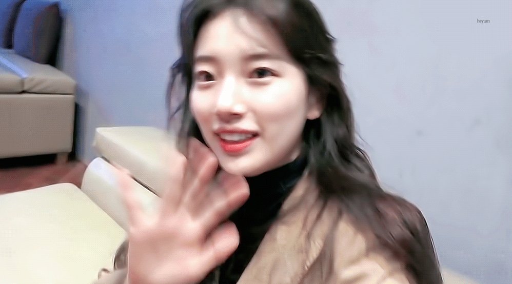 팬서트 D-7 영상 #수지 #배수지 6일 뒤에 만나💖 https://t.co/y71i1gLevK - more; https://t.co/knuVyhQLaH #수지 #배수지 ...