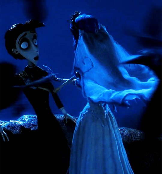 Corpse Bride Victor And Emily Kiss
