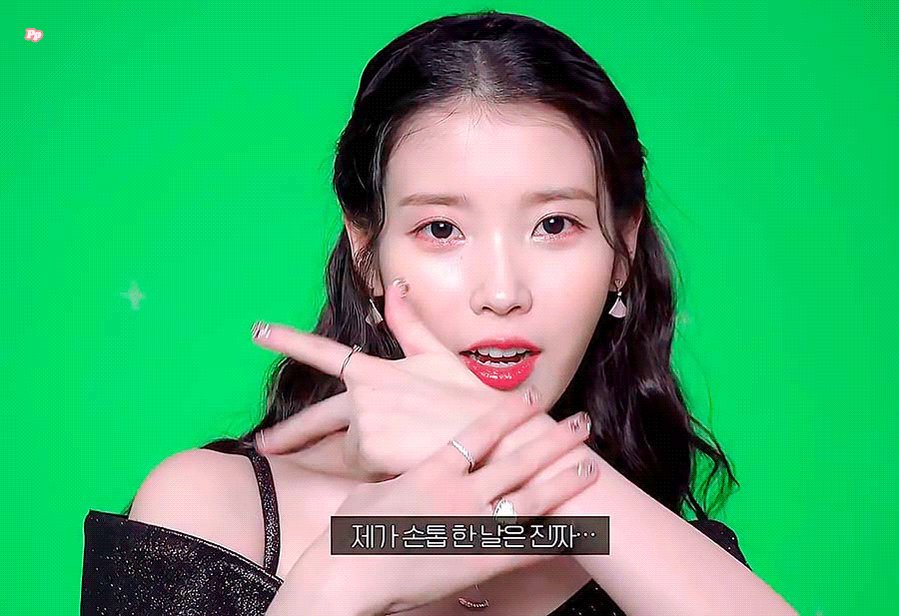 [IU TV] strawberry moon mv 메이킹 #아이유 #IU https://t.co/UumGWjksca #아이유 #iu ᴘᴜʀᴘʟᴇ @violetpurple516