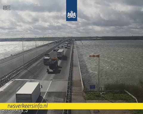 Rijkswaterstaat Verkeersinformatie on Twitter: "Vanwege de kans op zware windstoten geeft het ...