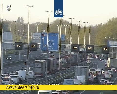 Rijkswaterstaat Verkeersinformatie on Twitter: "Op de #A2 richting Maastricht is bij Elsloo een ...