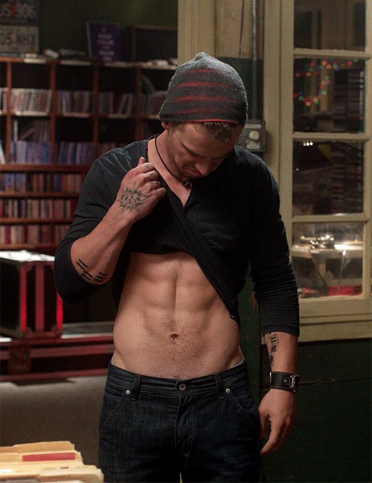 Freddie Stroma 2022 Body