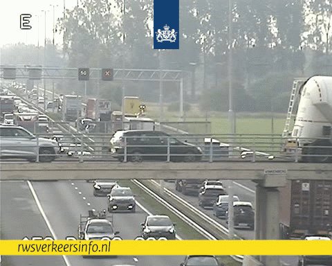 Rijkswaterstaat Verkeersinformatie on Twitter: "De vrachtwagen op de #A58 is van de ...