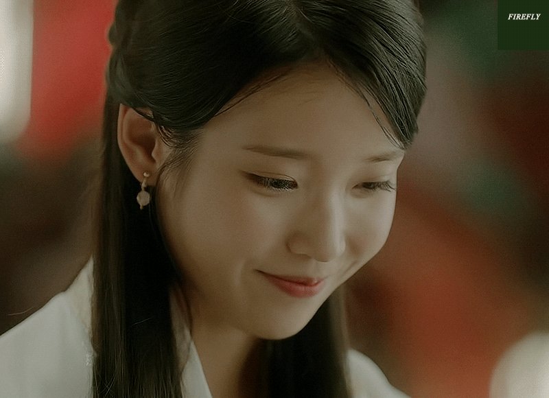 옛날 옛날에 해수라는 사람이 존재했..😭 #아이유 #IU https://t.co/3lQ16yVwL7 #아이유 #iu 𝘧𝘪𝘳𝘦𝘧𝘭𝘺 @ff__516