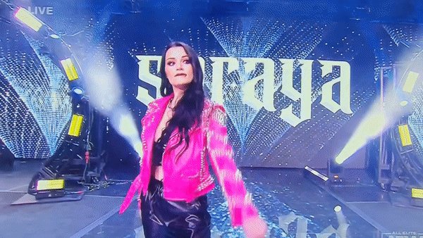 Female Locker Room on Twitter: "SARAYA HERE 👋 #AEW #AEWGrandSlam #AEWDynamite ‘Paige’ is All ...