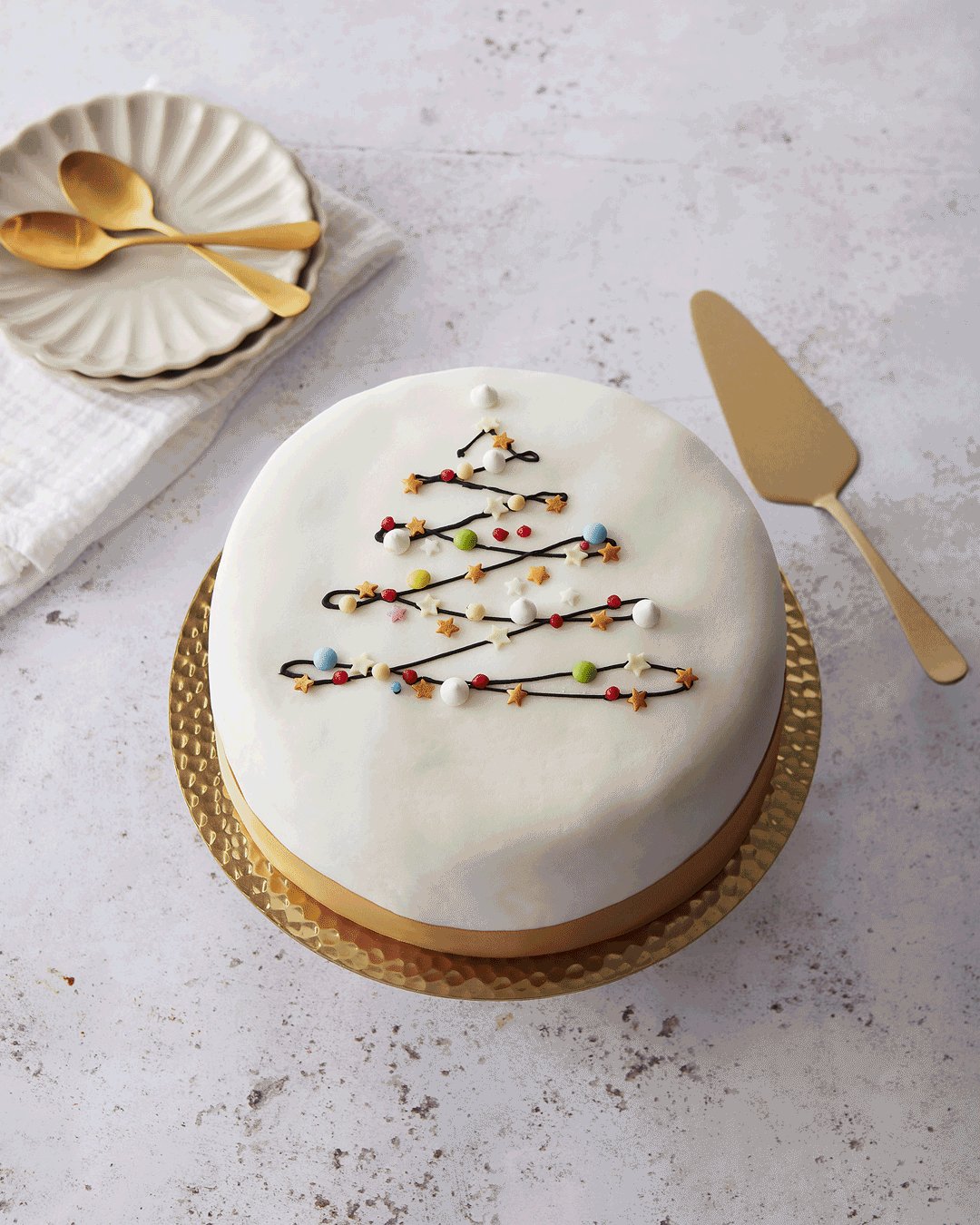 Booths Supermarket on Twitter: "Easiest Christmas Cake Ever recipe 🎄 This cake can be made up to ...