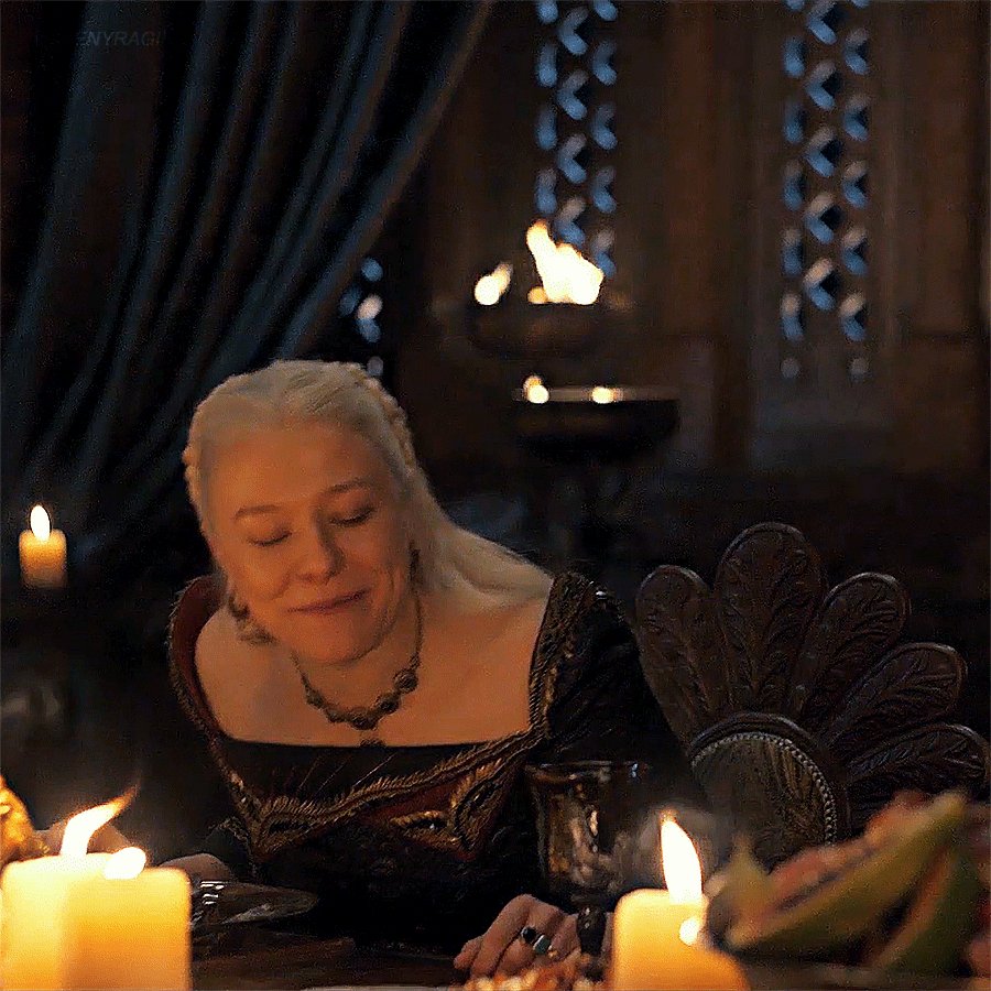 rhaenyra targaryen gifs (@rhaenyragifs) / Twitter