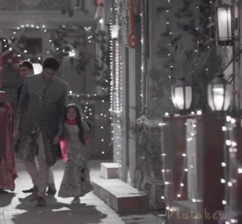 Pluto 🦉 on Twitter: "Papa’s little princess 👸 I can’t get over Chutki’s little hair flip and the ...