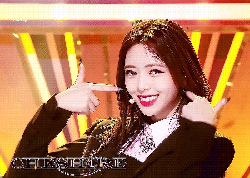 daitzy on Twitter: "RT @lovesong_gif: 221204 #ITZY #있지 #YUNA #유나 https ...