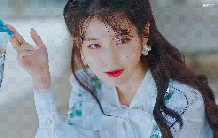 😳 #아이유 #IU https://t.co/dmIaJCWI00 #아이유 #iu 𝘧𝘪𝘳𝘦𝘧𝘭𝘺 @ff__516