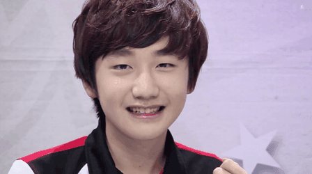 Najin White Shield Watch