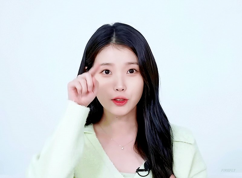 지으니도 점심 맛있게 먹어🥰 #아이유 #IU https://t.co/s30Ajyzpbd #아이유 #iu 𝘧𝘪𝘳𝘦𝘧𝘭𝘺 @ff__516