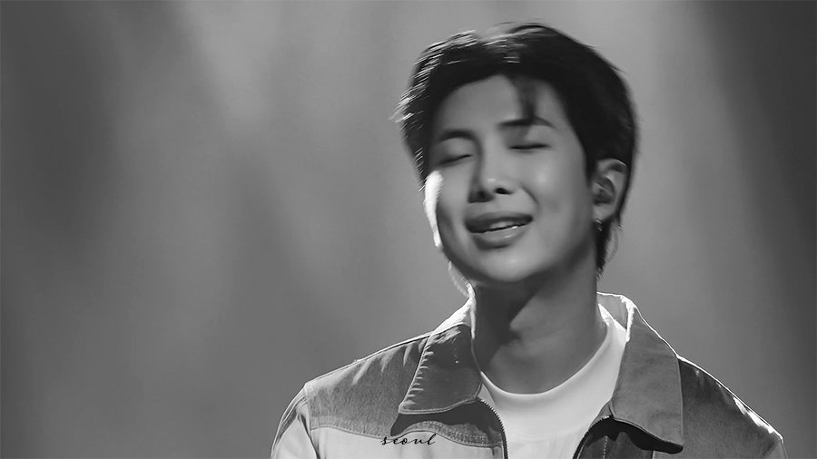 namjoon loops 💙 on Twitter: "when Namjoon said "only in my dreams i see you in red blue and ...