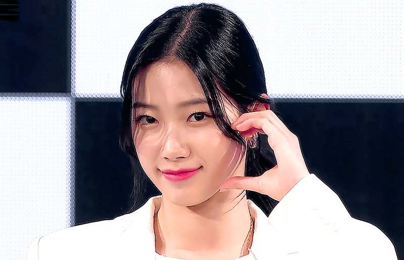 카즈하 아카이브 on Twitter: "RT @notegif: #카즈하 #KAZUHA https://bit.ly/3IJfdC7"