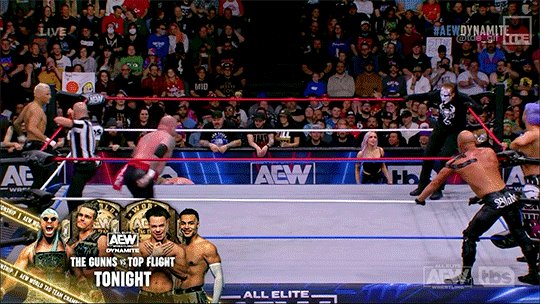 I love the red, white, and blue ropes in AEW : r/SquaredCircle