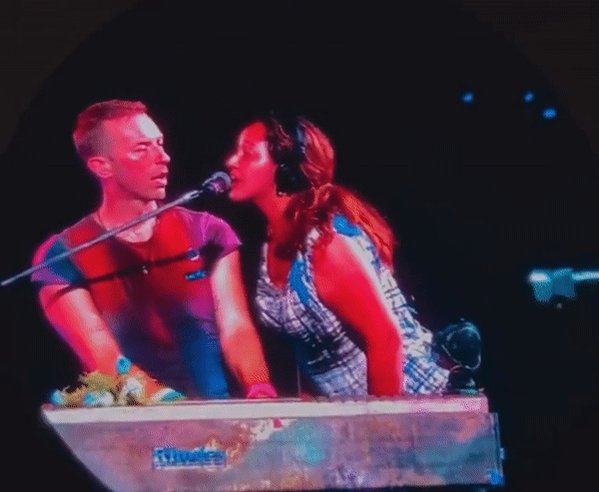 I Ran Away On Twitter Coldplay Fandom Which Opinion Are You Telling Chris Like This i-ran-away-on-twitter-coldplay-fandom-which-opinion-are-you-telling-chris-like-this