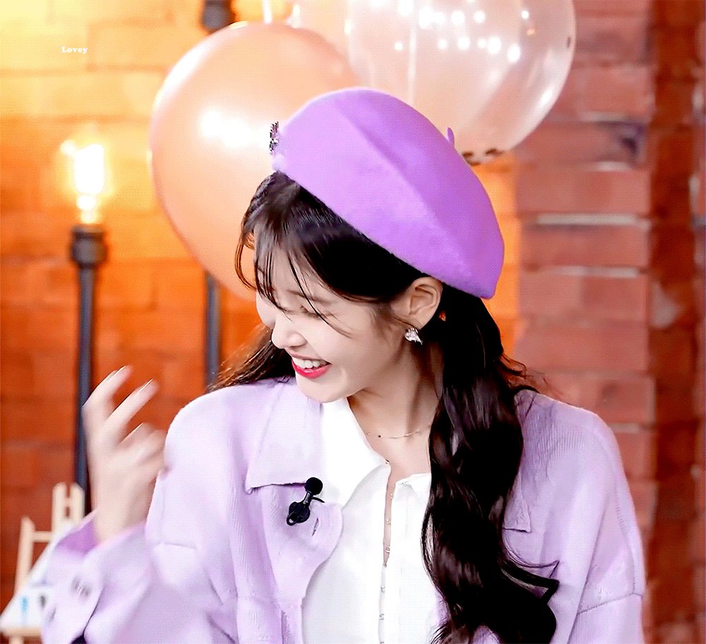 앞머리 귀여워😆 #아이유 #IU https://t.co/93i2A2N6en #아이유 #iu Lovey s2【러비】 💘 @loveys2iu