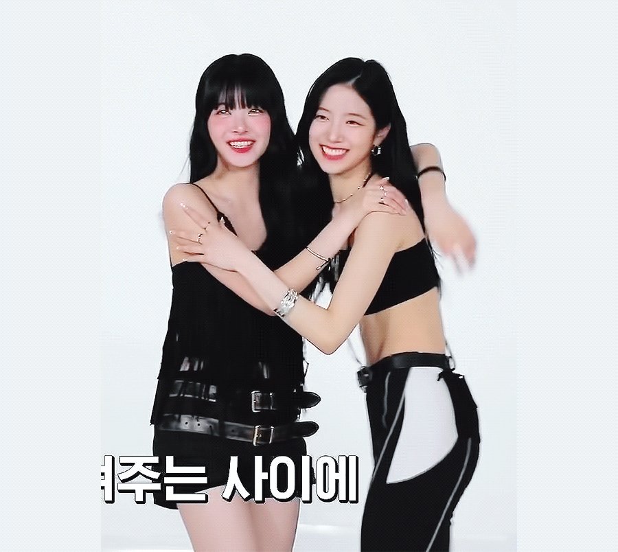 카즈하 아카이브 on Twitter: "RT @KKom_kzkc: #카즈하 https://bit.ly/3nRlnsq https://bit.ly/44RKbB5"