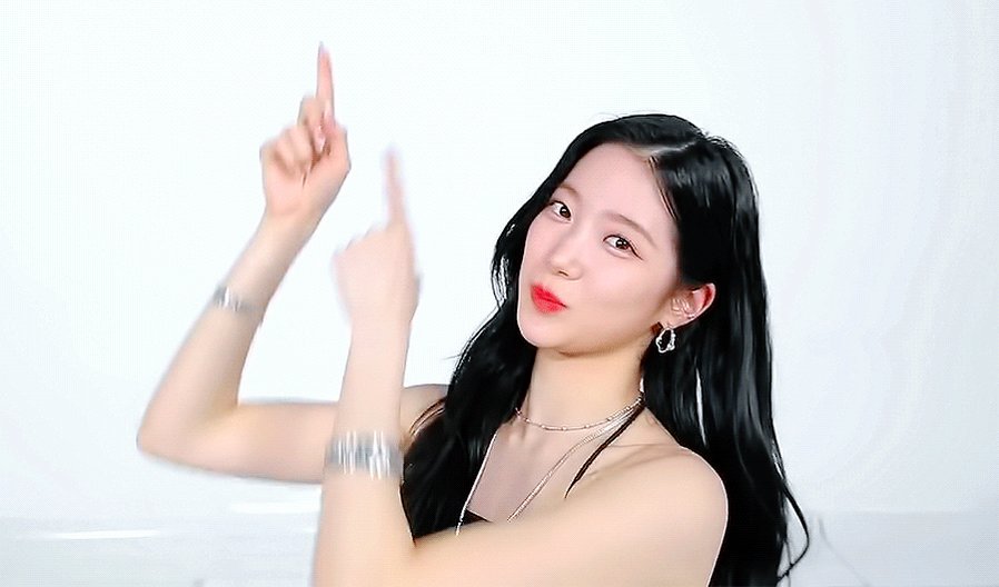 카즈하 아카이브 on Twitter: "RT @KKom_kzkc: #카즈하 https://bit.ly/3BkokEZ https://bit.ly/3BeA3oq"