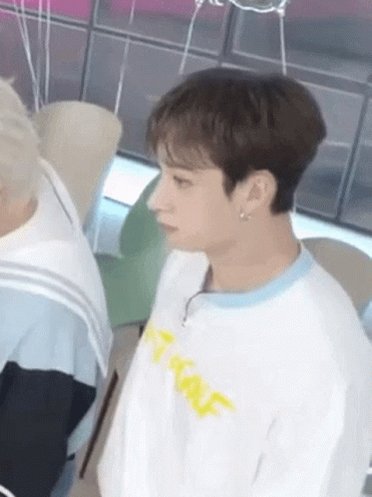 tiny han jisung 🐿 on Twitter: "y’all got teeth of steel or smth"