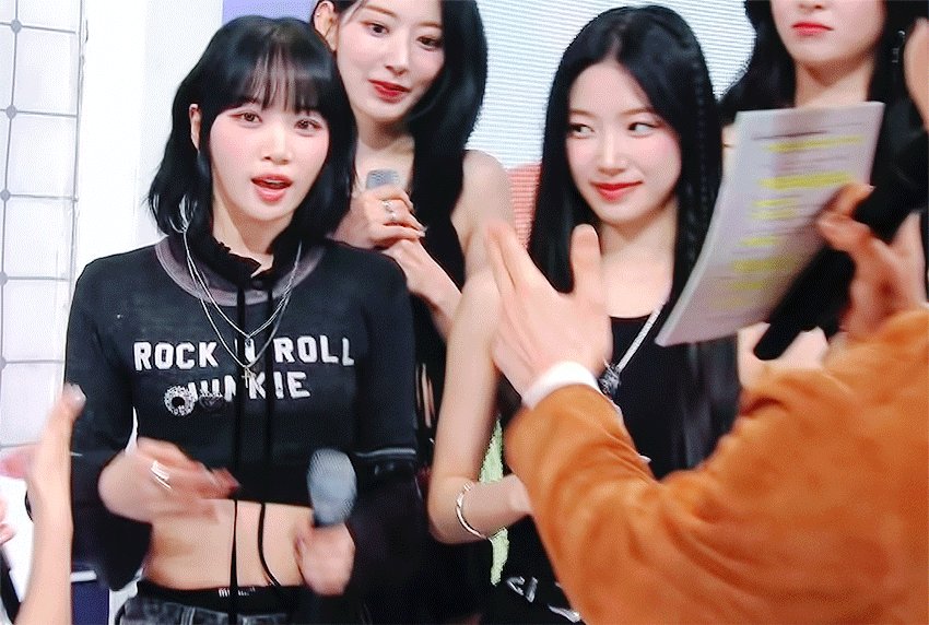 카즈하 아카이브 on Twitter: "RT @KKom_kzkc: #카즈하 https://bit.ly/3LZA6L6 https://bit.ly/3plGROc https ...