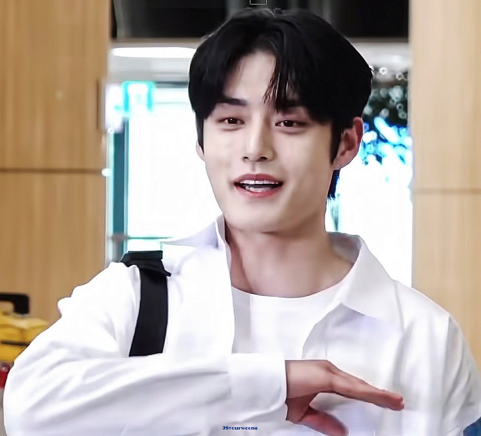 웅인 on Twitter: "RT @98yourwoong: 230513 🥁 #ZB1 #김지웅 #KIMJIWOONG https://bit.ly/3MlAtjg https ...