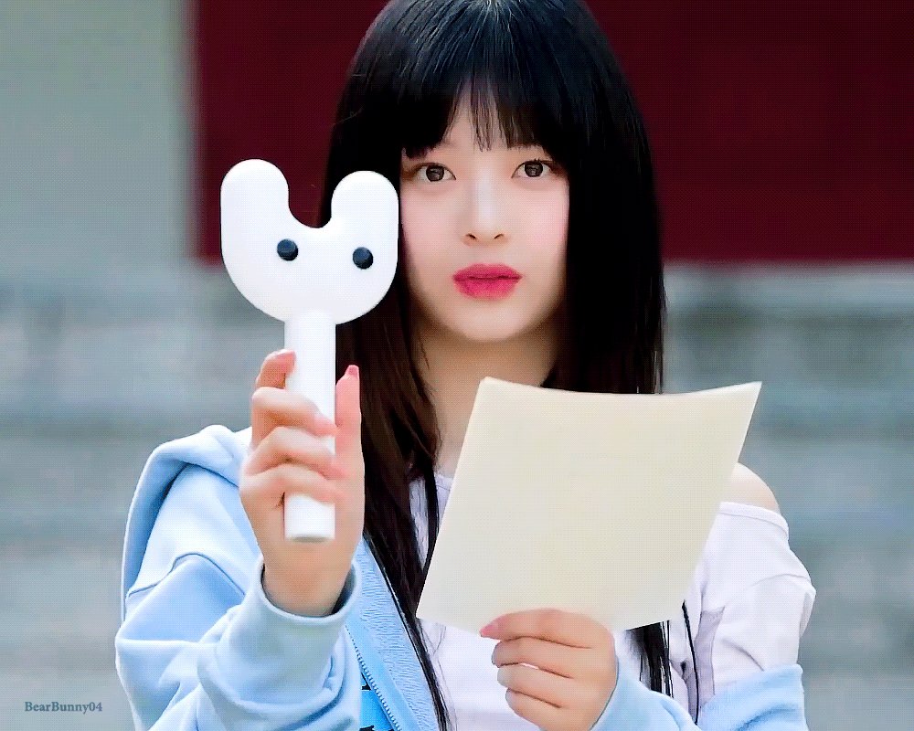 haerin pics on Twitter: "HAERIN WITH BRAID🥺 https://t.co/qezshTwJwb" / Twitter